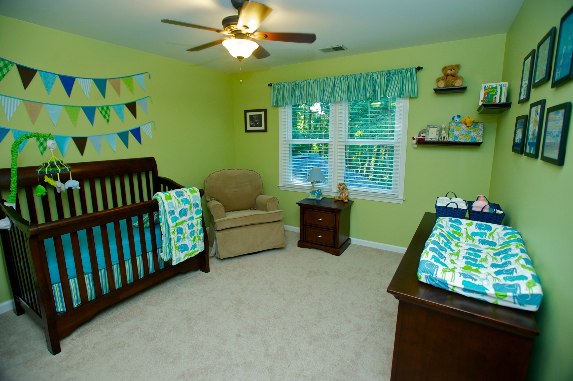 Baby Boy Animal Theme - Project Nursery